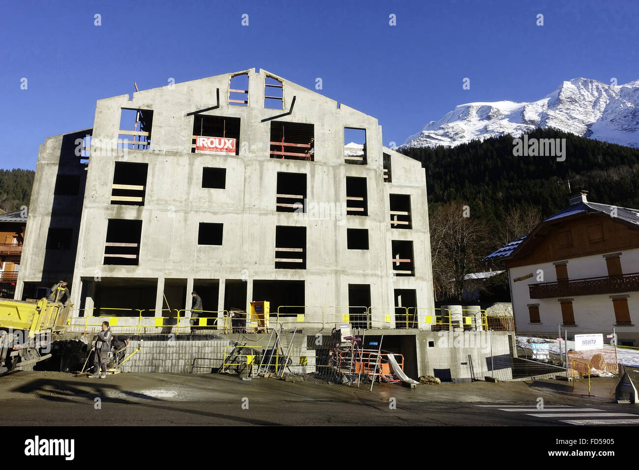 Construction building europe hi-res stock photography and images - Alamy
