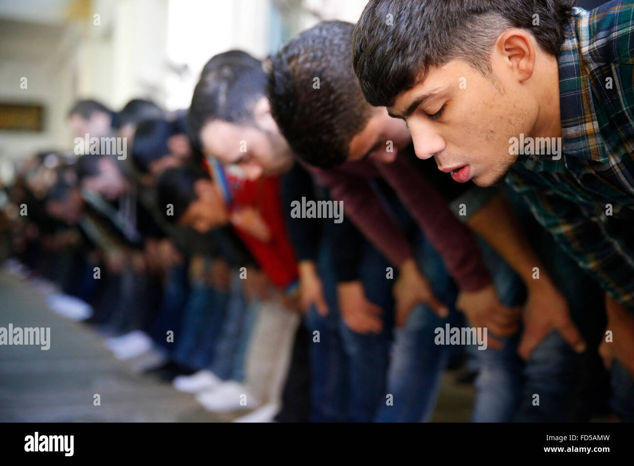 Friday prayer in Al Naser mosque, Nablus, West Bank Stock Photo - Alamy