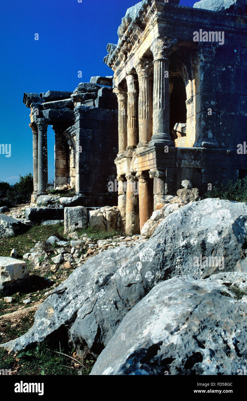 Hellemistic tombs hi-res stock photography and images - Alamy