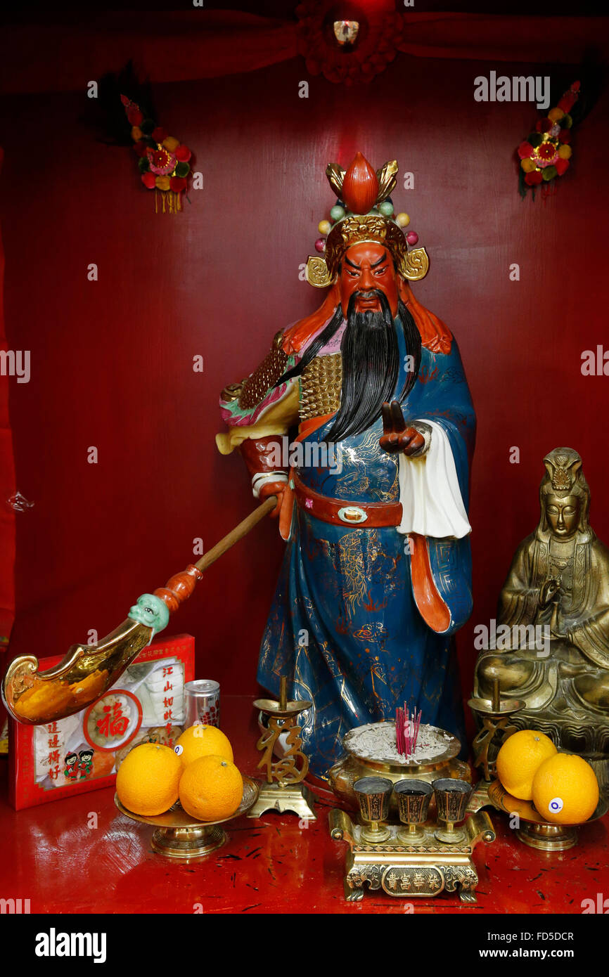 Chinese altar in a shop Stock Photo - Alamy
