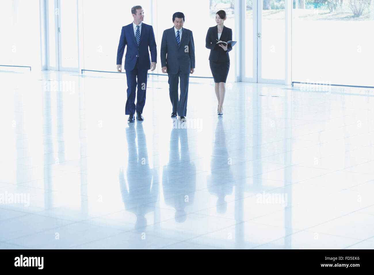 Middle class people walking hi-res stock photography and images - Alamy