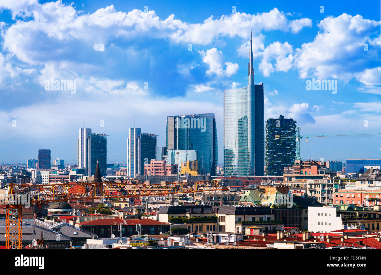 Milan skyline hi-res stock photography and images - Alamy