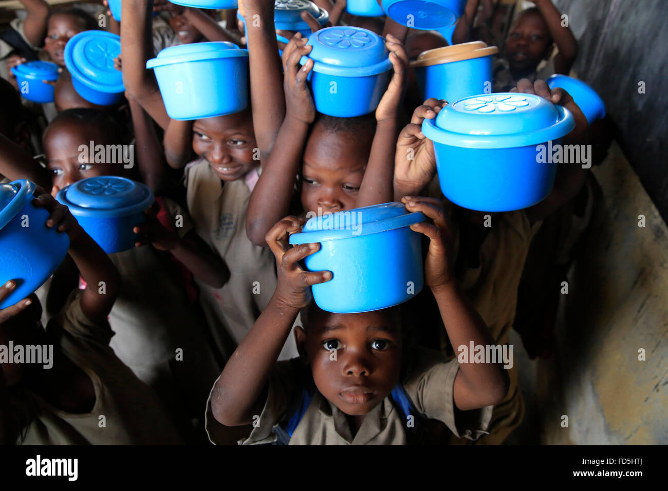 Food distribution africa hi-res stock photography and images - Alamy