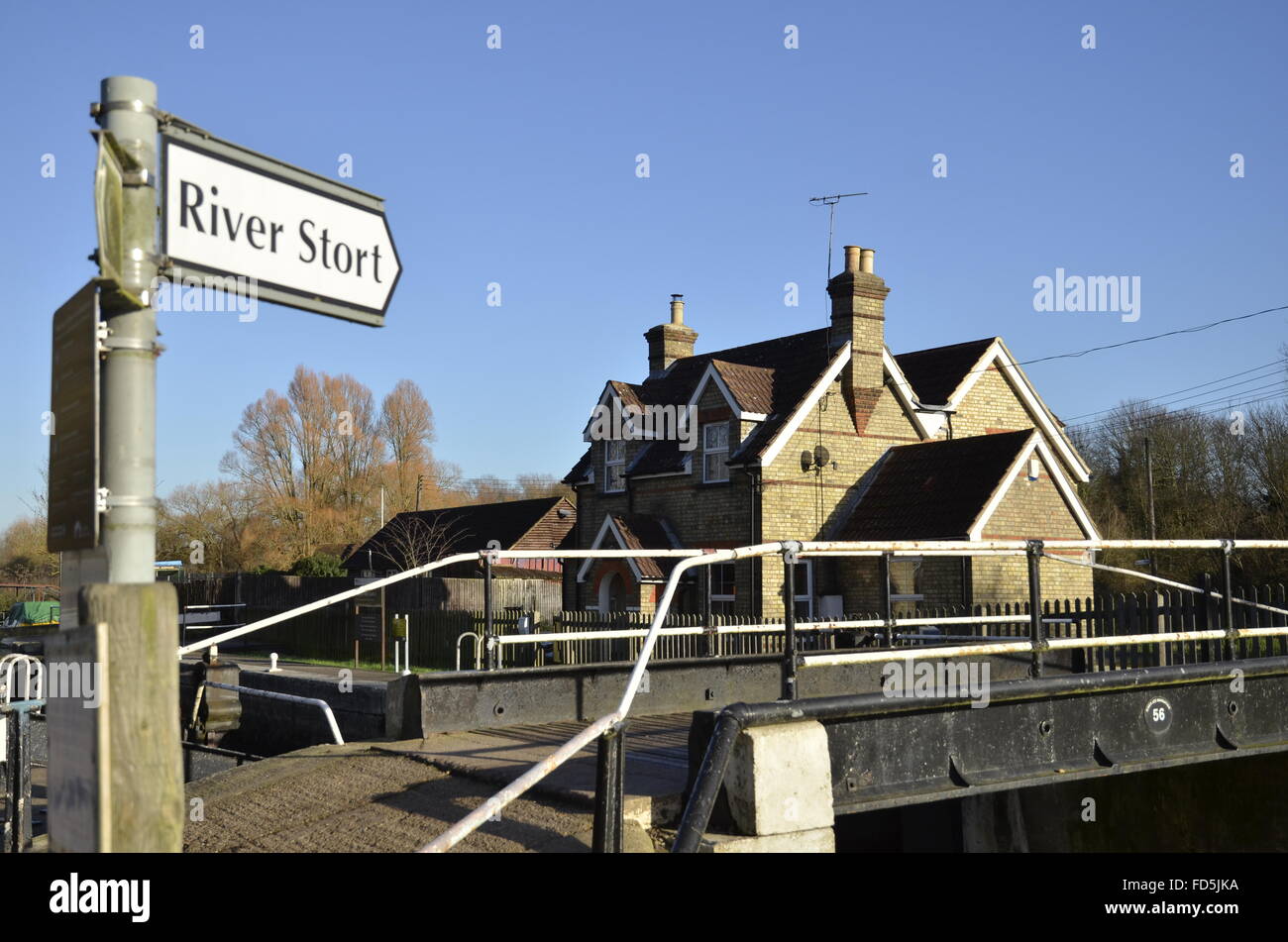 Fieldes Weir Lock on the River Lee (Lea) in Hertfordshire Stock Photo ...