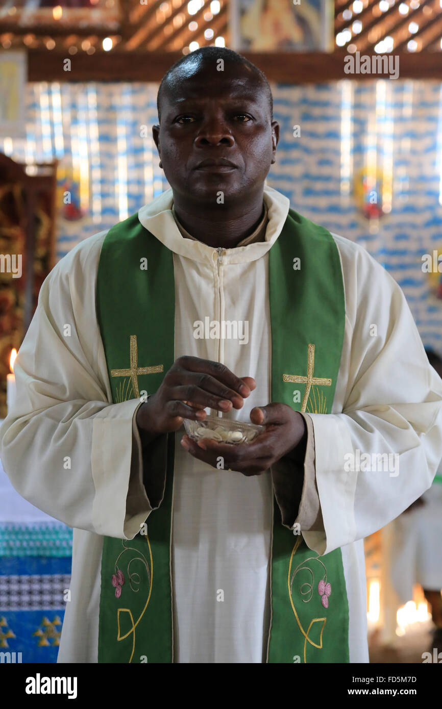 Sunday morning mass. Catholic parish Stock Photo - Alamy