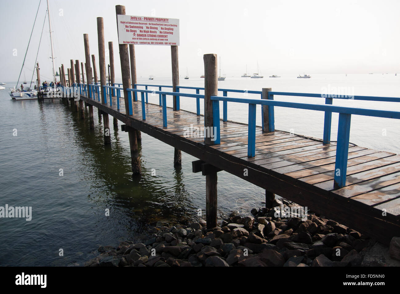 Jetty boardwalk hi-res stock photography and images - Alamy