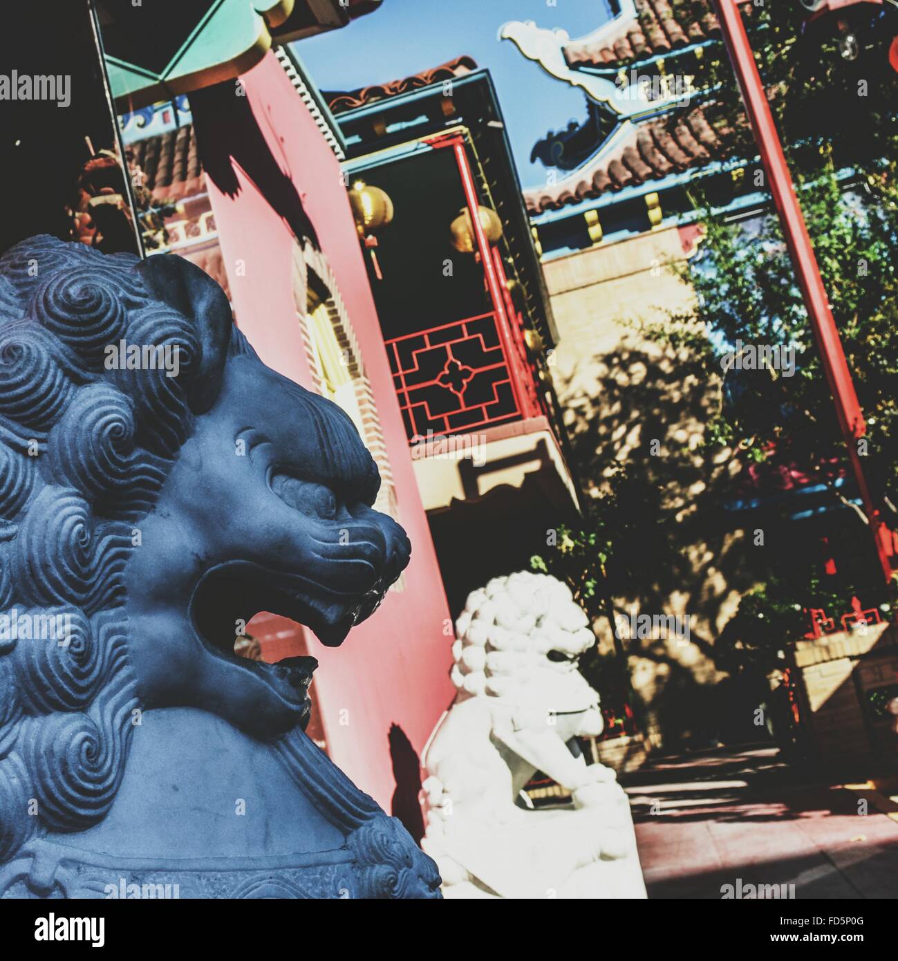 Lions temple hi-res stock photography and images - Alamy
