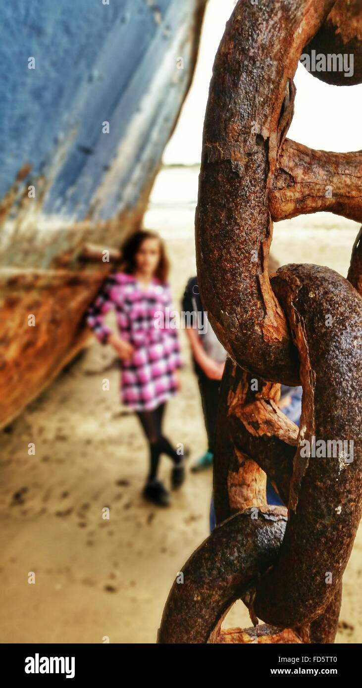 Chain of people hi-res stock photography and images - Alamy