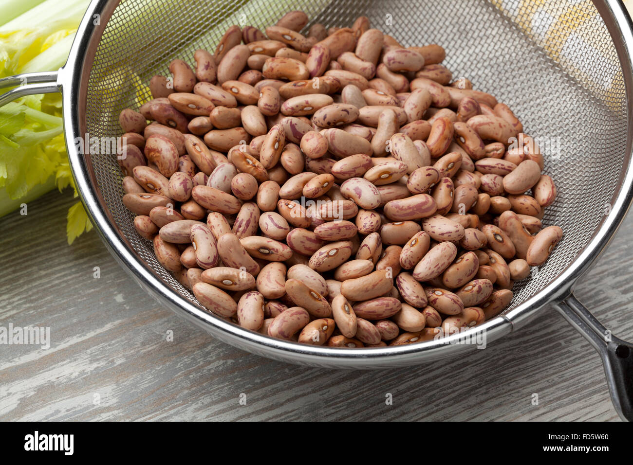 Borlotti beans hi-res stock photography and images - Alamy