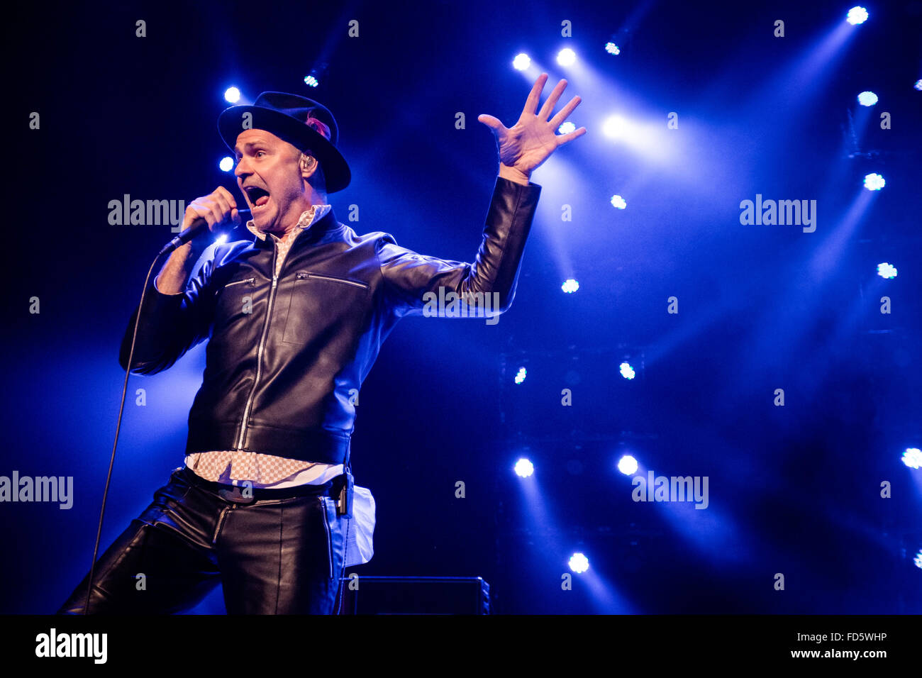 Tragically hi-res stock photography and images - Alamy