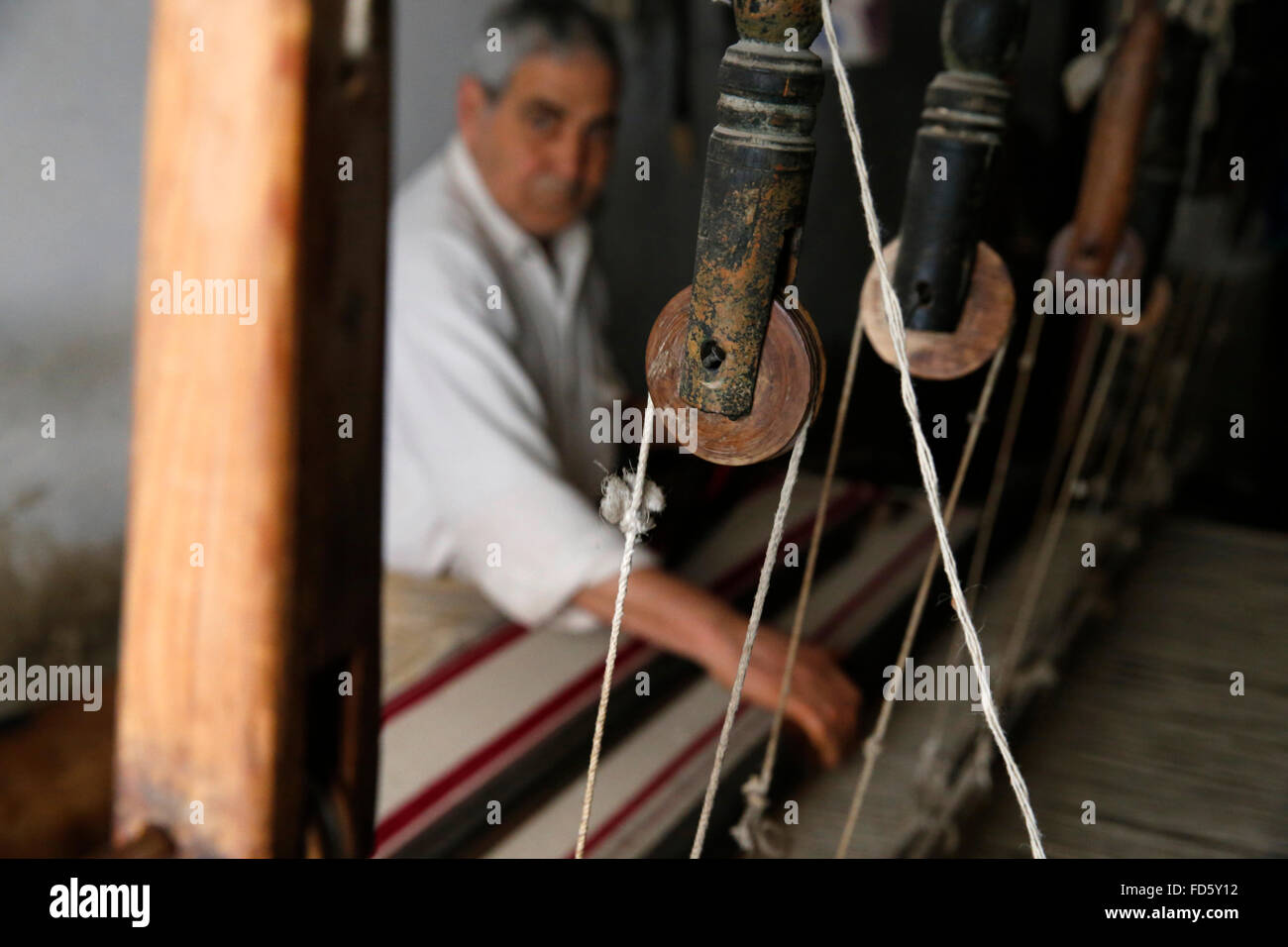 Old Weaver High Resolution Stock Photography and Images - Alamy
