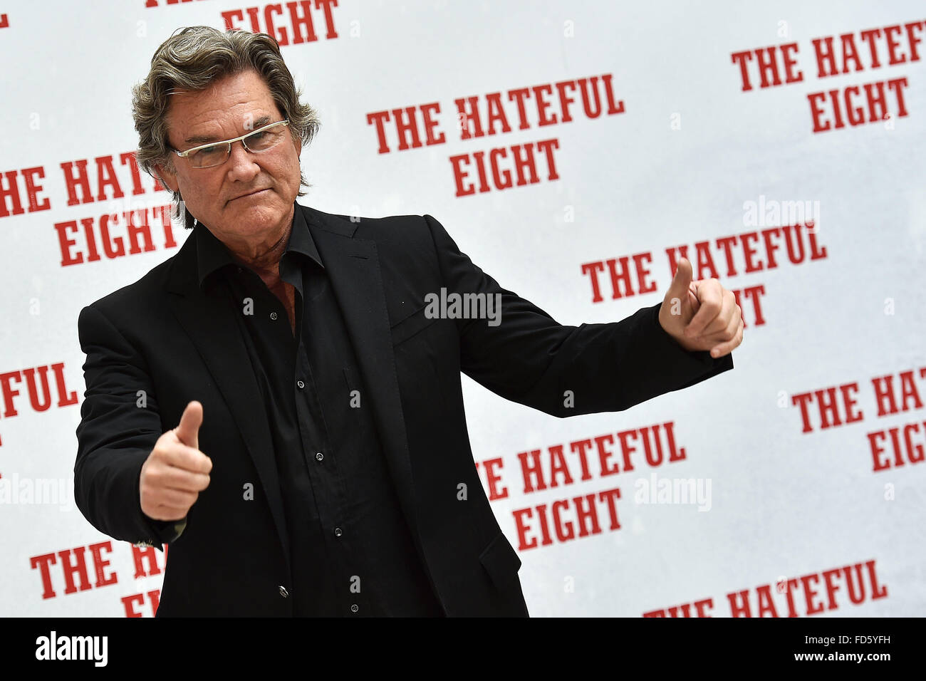 Kurt russell the hateful eight hi-res stock photography and images - Alamy