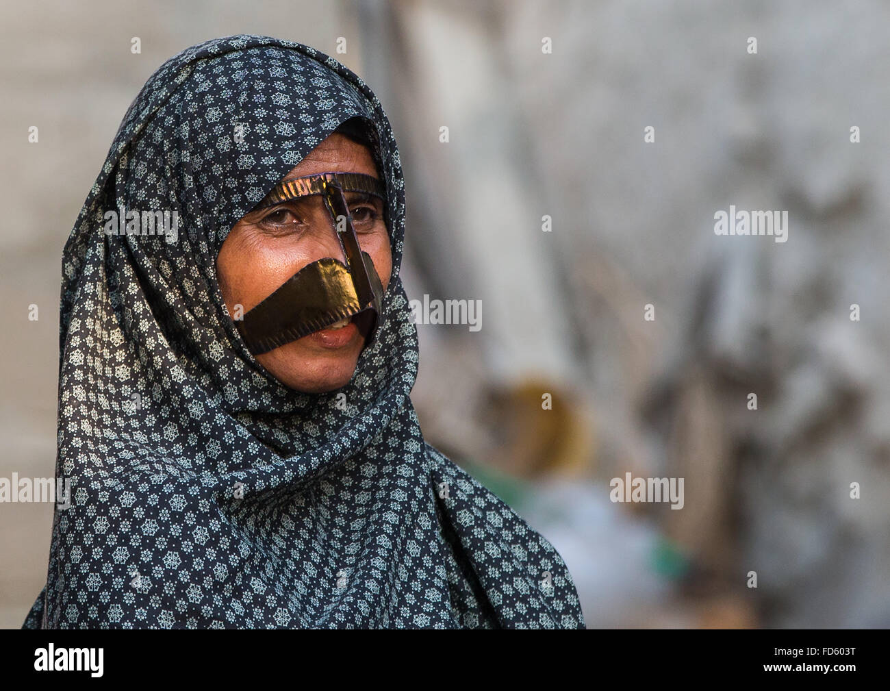 Hormuz island woman hi-res stock photography and images - Alamy