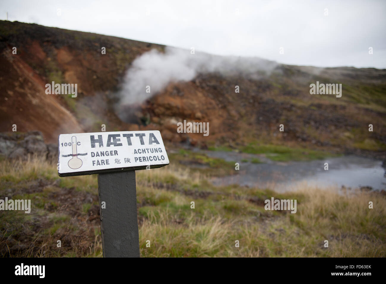 Danger hot water sign hi-res stock photography and images - Alamy