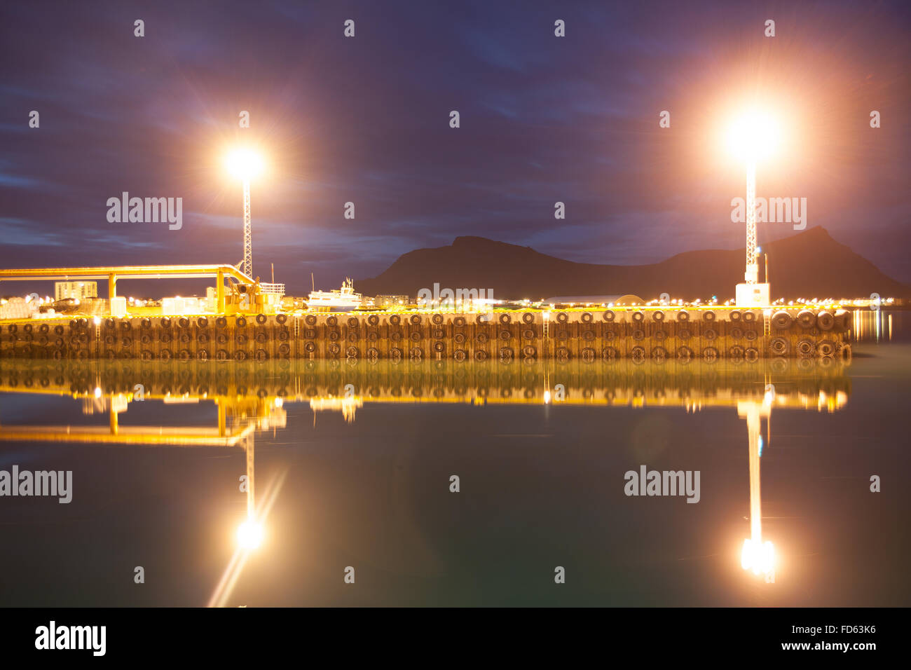 Light industrial buildings hi-res stock photography and images - Alamy