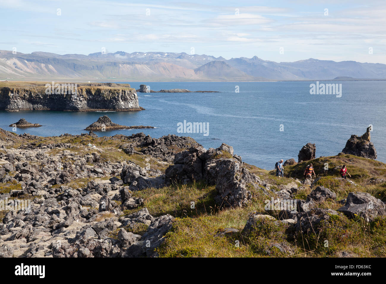 Walking on cliffs hi-res stock photography and images - Alamy
