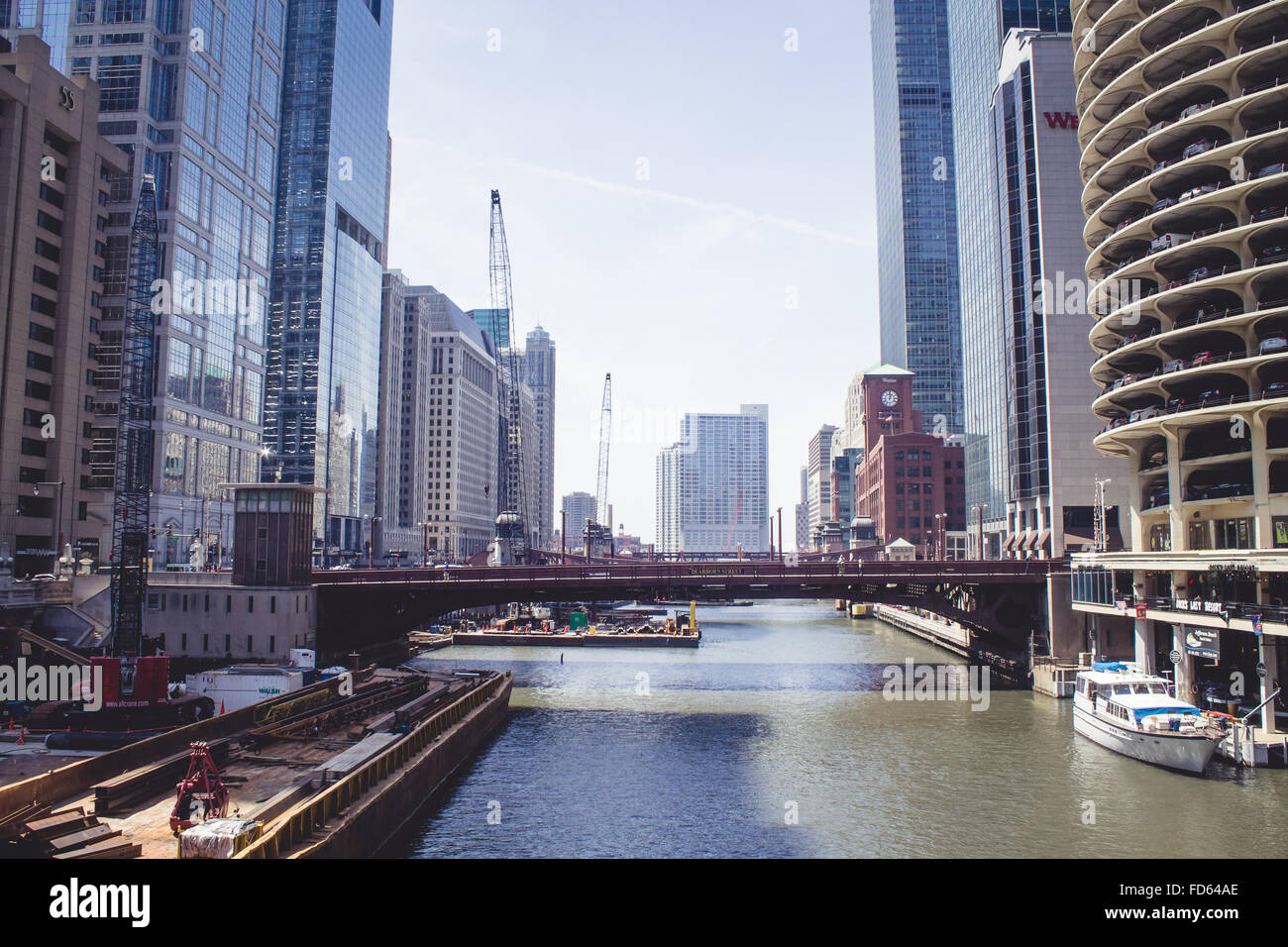 Chicago bridge street hi-res stock photography and images - Alamy