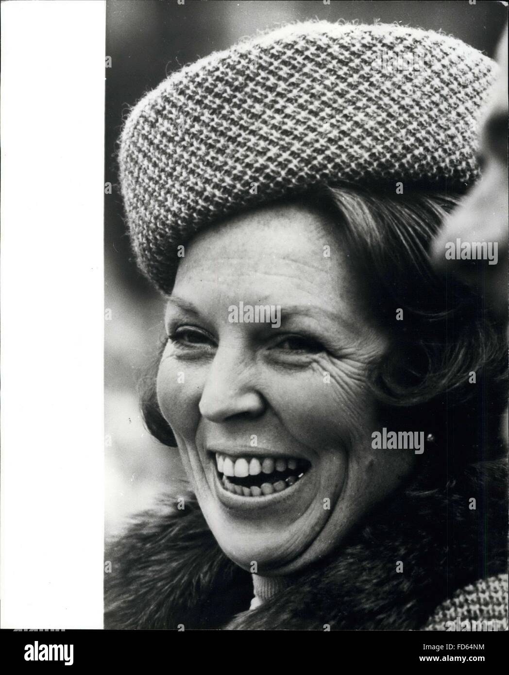 The queen mother with queen juliana of the netherlands hi-res stock ...