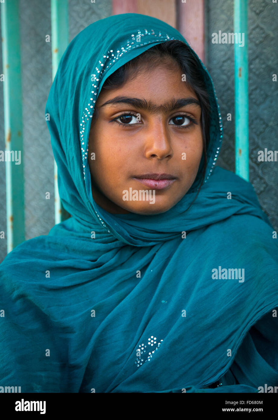 Persian Women Eyebrows