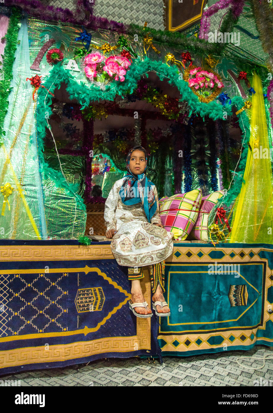 Muslim child bride hi-res stock photography and images - Alamy