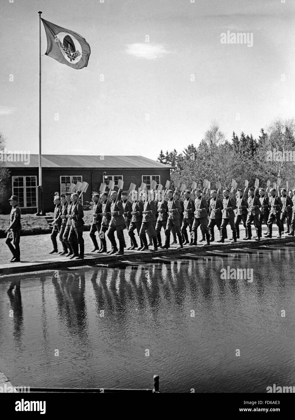 Dutch Labour Service 1942 Stock Photo - Alamy
