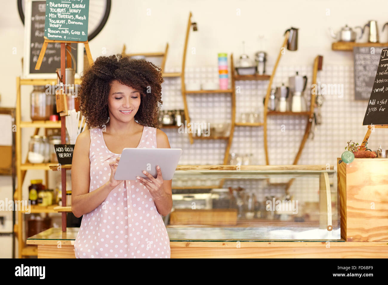 Female hispanic business owner hi-res stock photography and images - Alamy