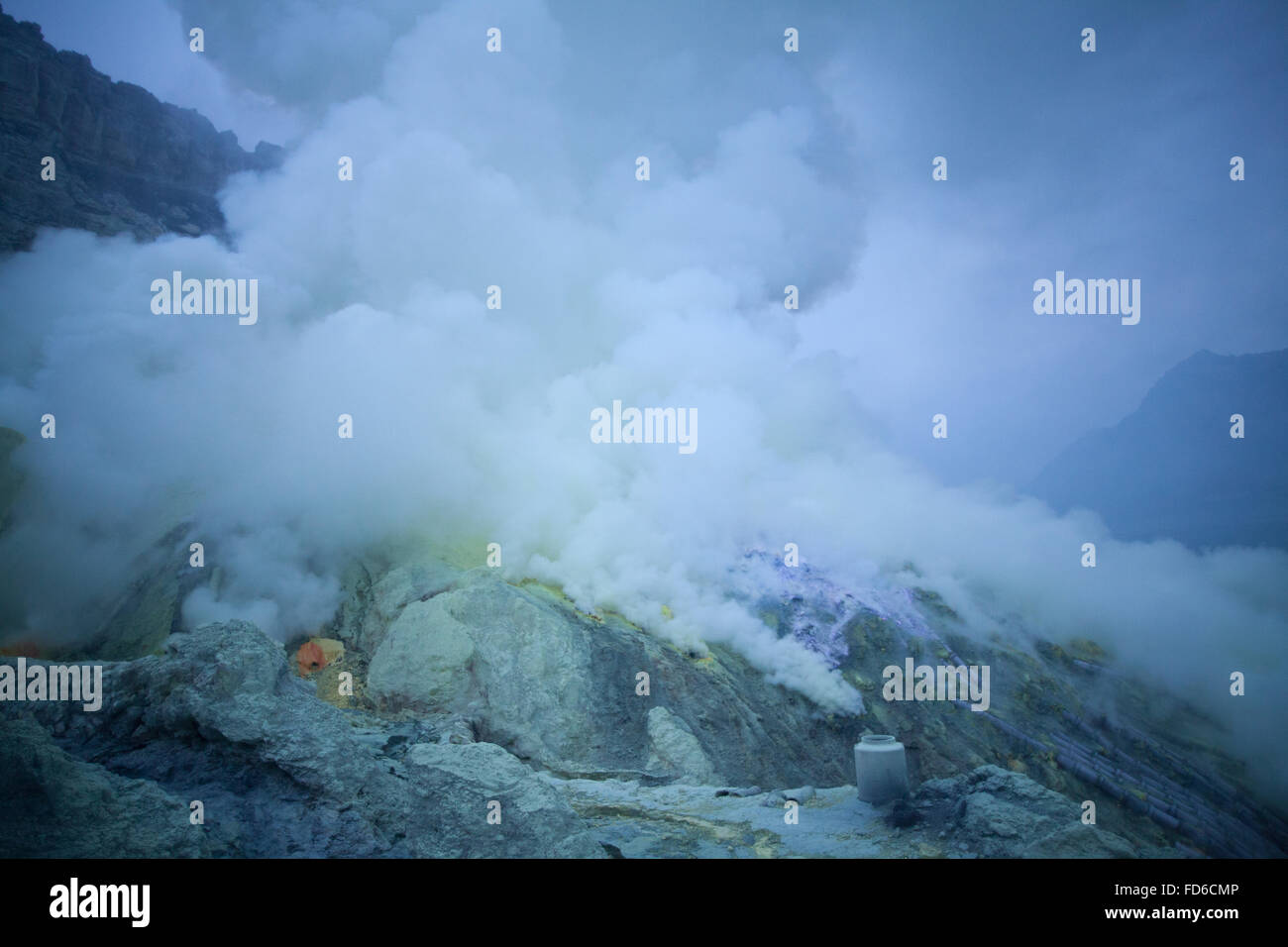 Rock formation smoke hi-res stock photography and images - Alamy