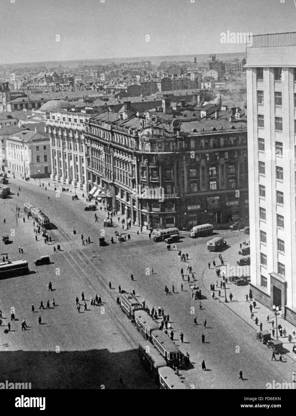 1930 moscow hi-res stock photography and images - Alamy