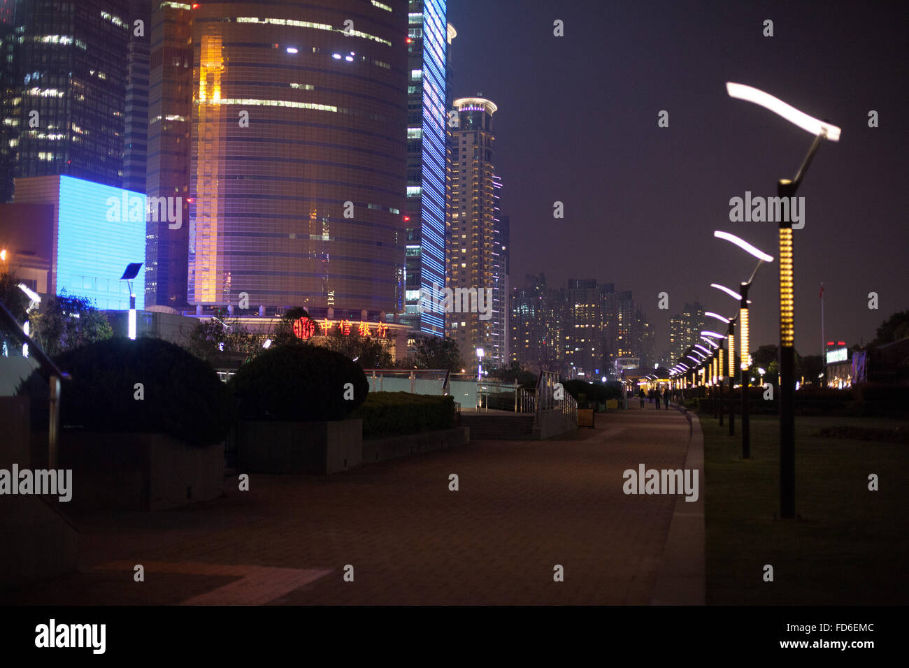 Buildings lit up hi-res stock photography and images - Alamy