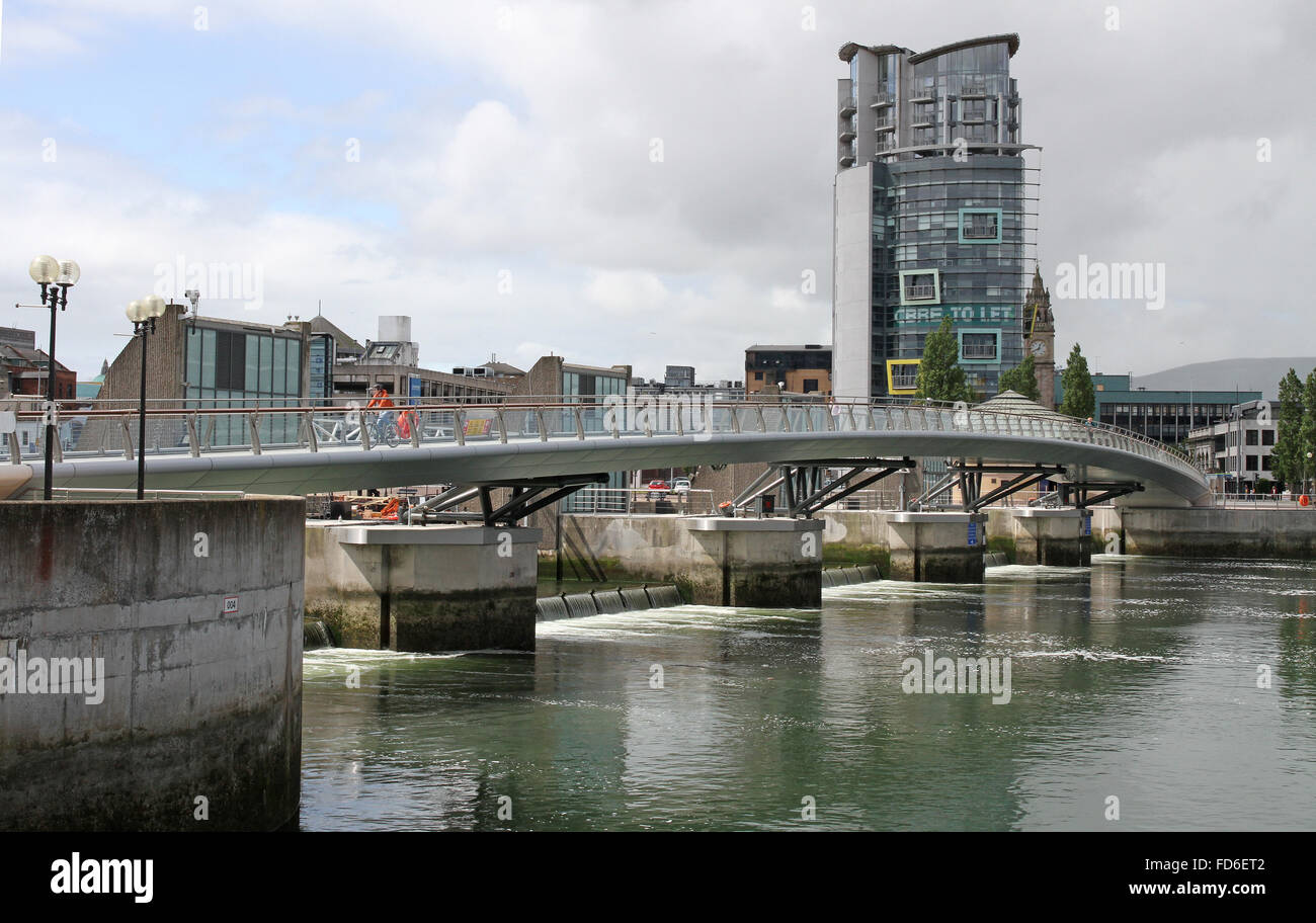 Pedestrian bridge over river lagan hi-res stock photography and images ...