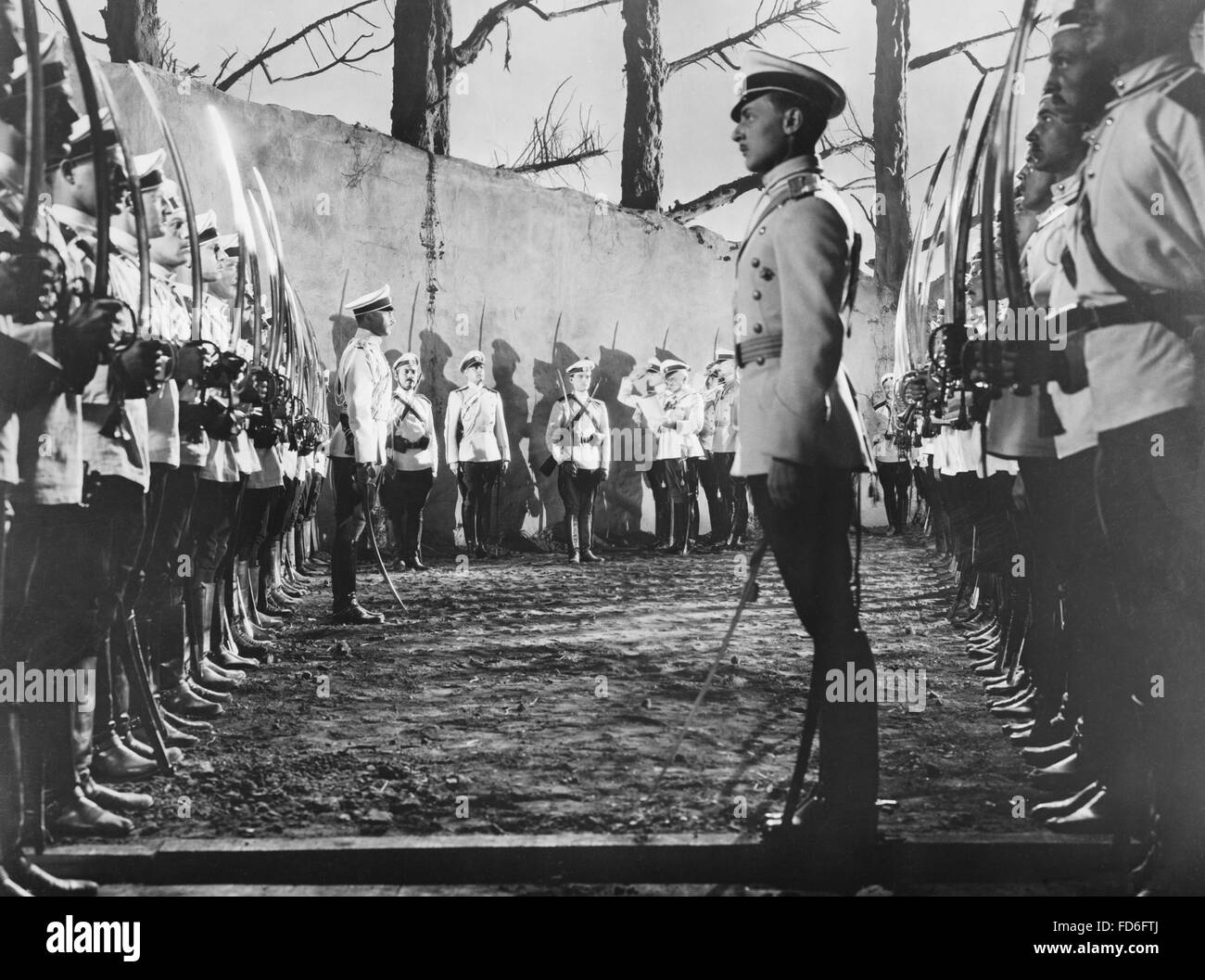 Formation stand Black and White Stock Photos & Images - Alamy