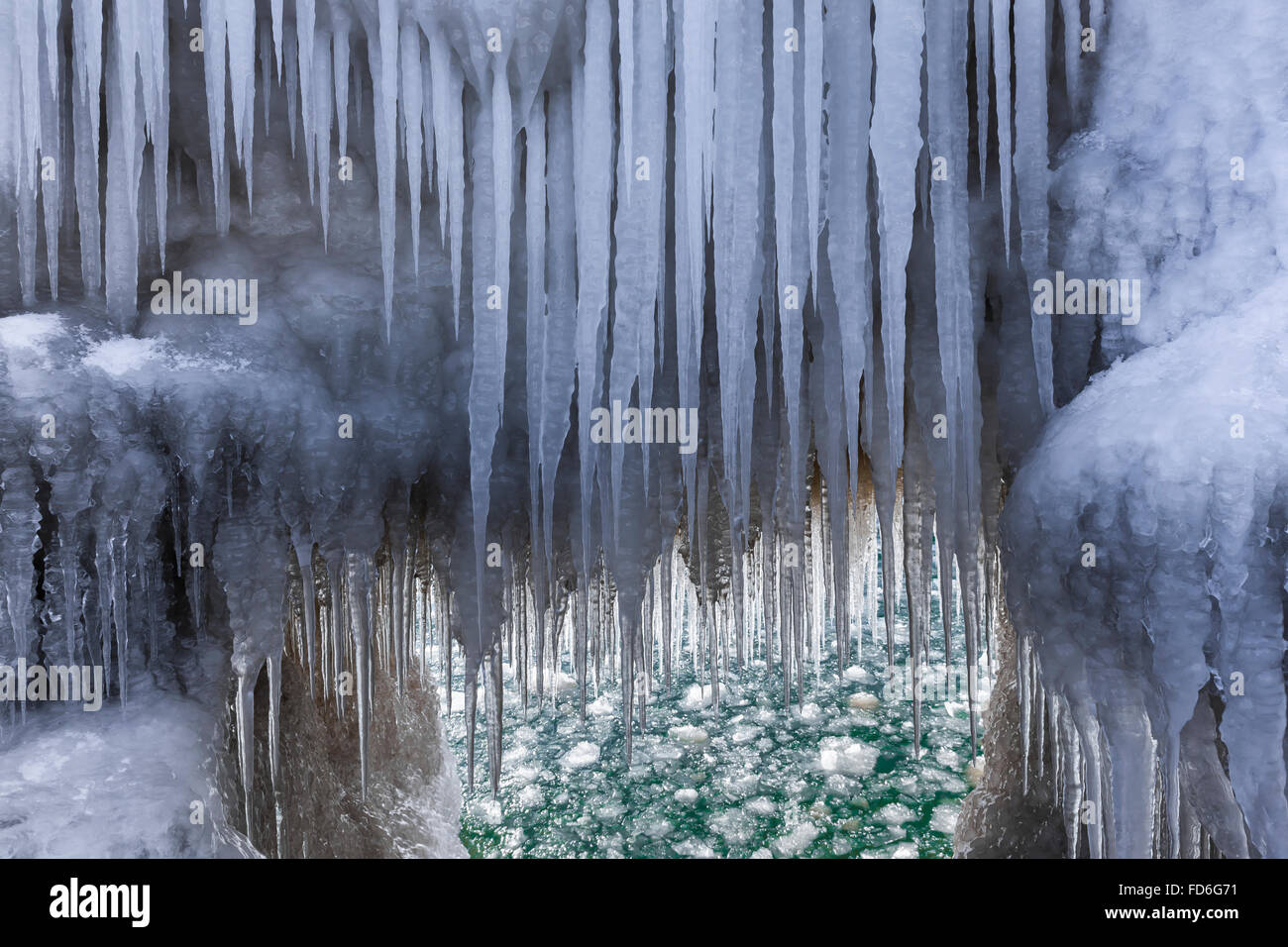 Icicles formed from spray of Lake Michigan waves crashing in, Rosy ...