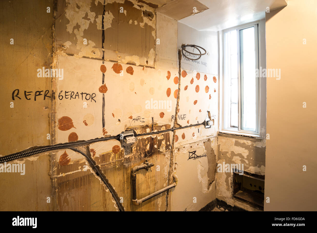 Gutted Kitchen with New Electric Lines, Apartment under Renovation in ...