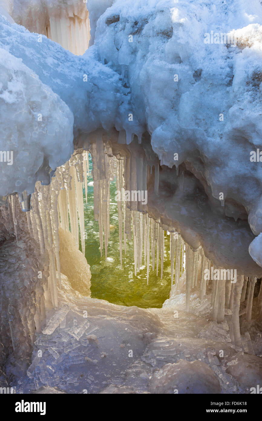 Icicles formed from spray of Lake Michigan waves crashing in, Rosy ...