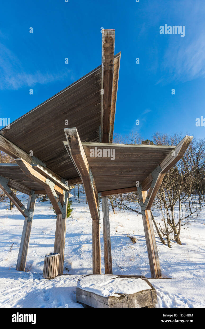 Shade structures hi-res stock photography and images - Alamy