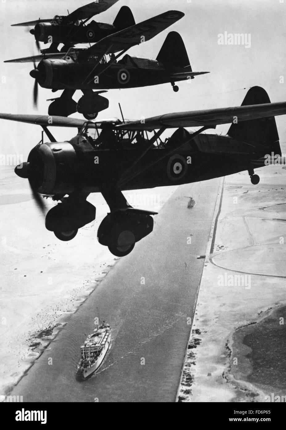 British reconnaissance planes over the Suez Canal, 1940 Stock Photo - Alamy