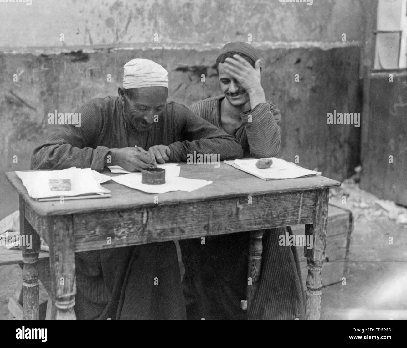 Letter desk Black and White Stock Photos & Images - Alamy