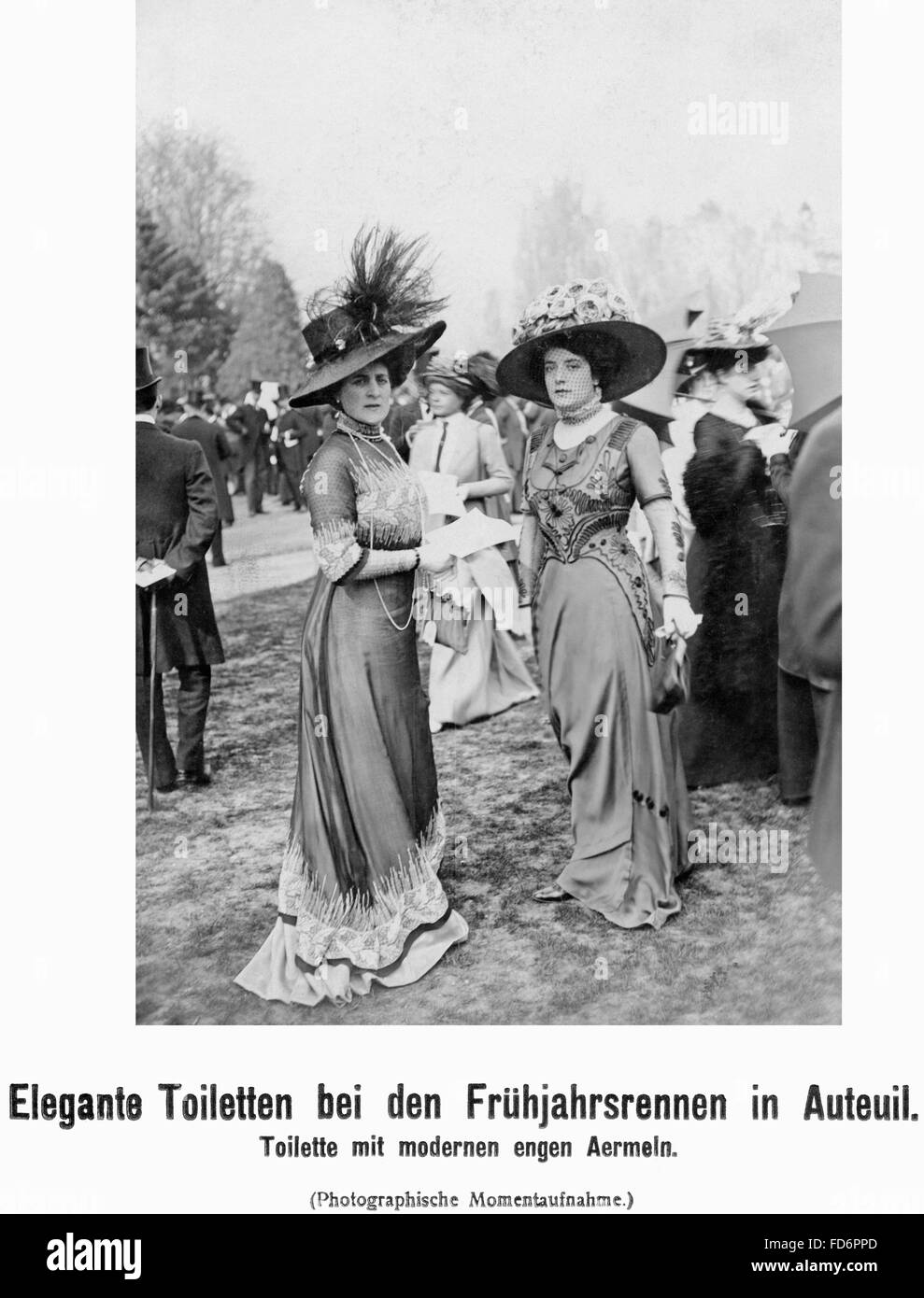 Fashion 1909 hi-res stock photography and images - Alamy