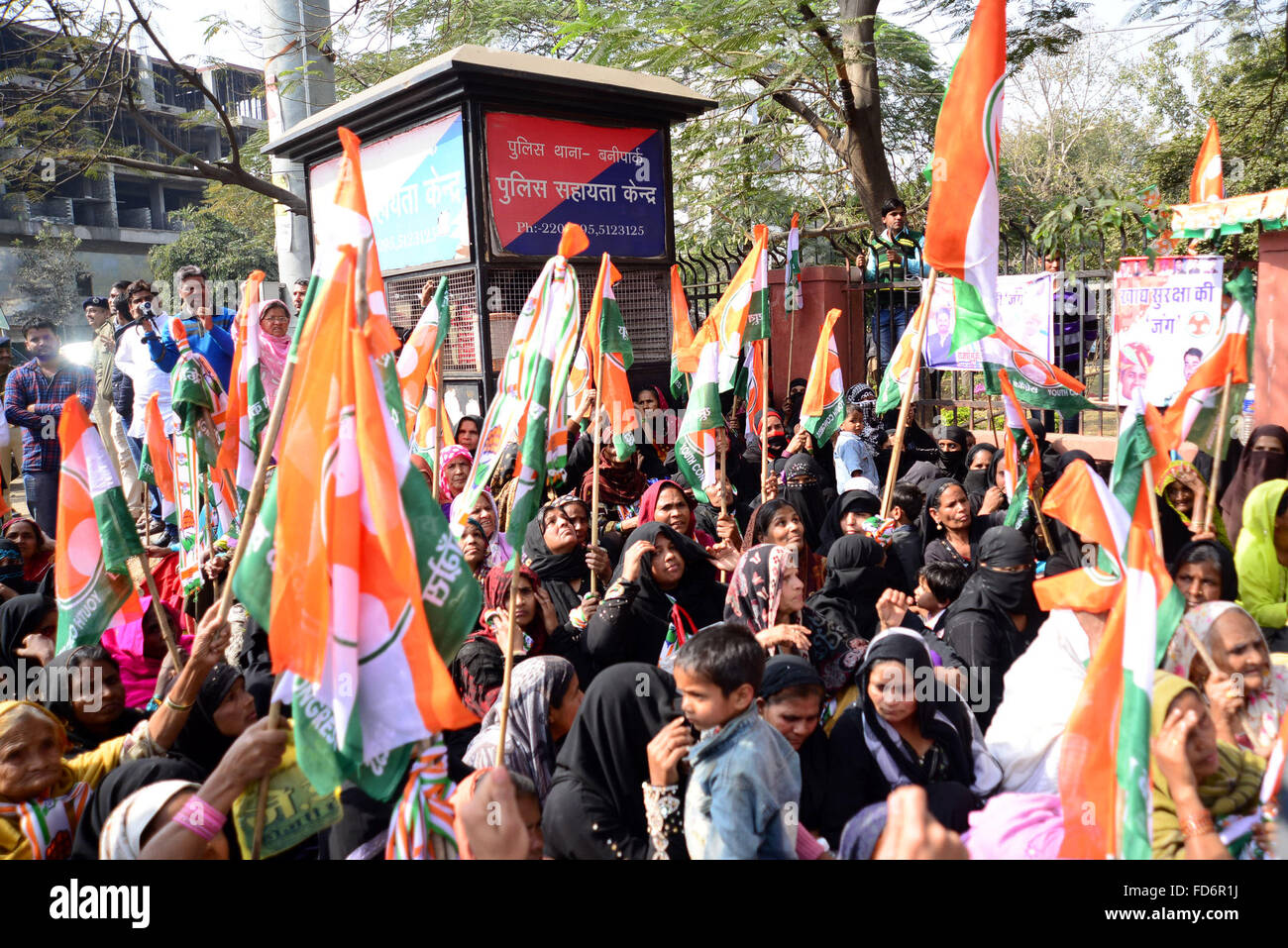 Jaipur, India. 28th Jan, 2016. Youth raising the flags they are holding ...