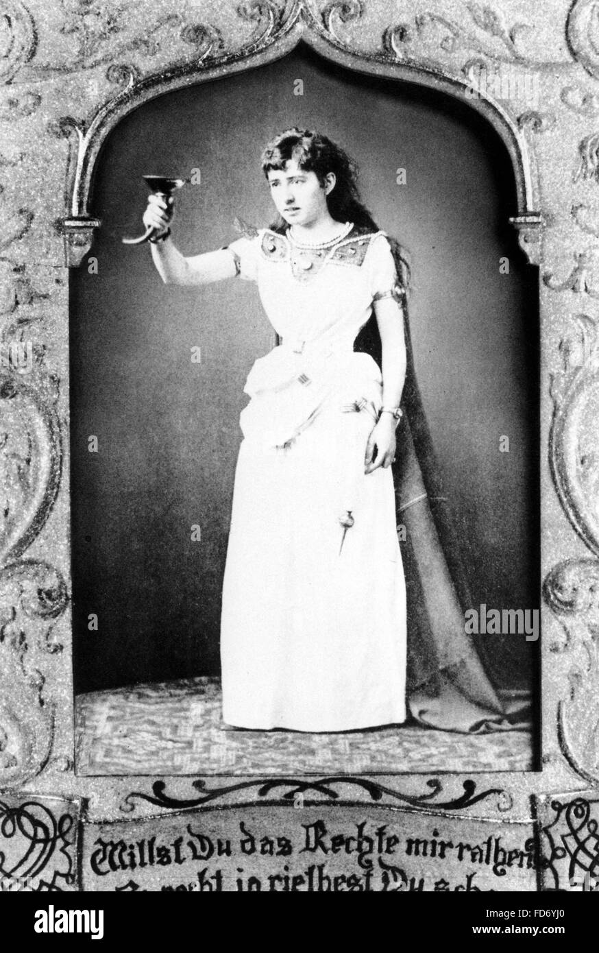 Isolde hi-res stock photography and images - Alamy