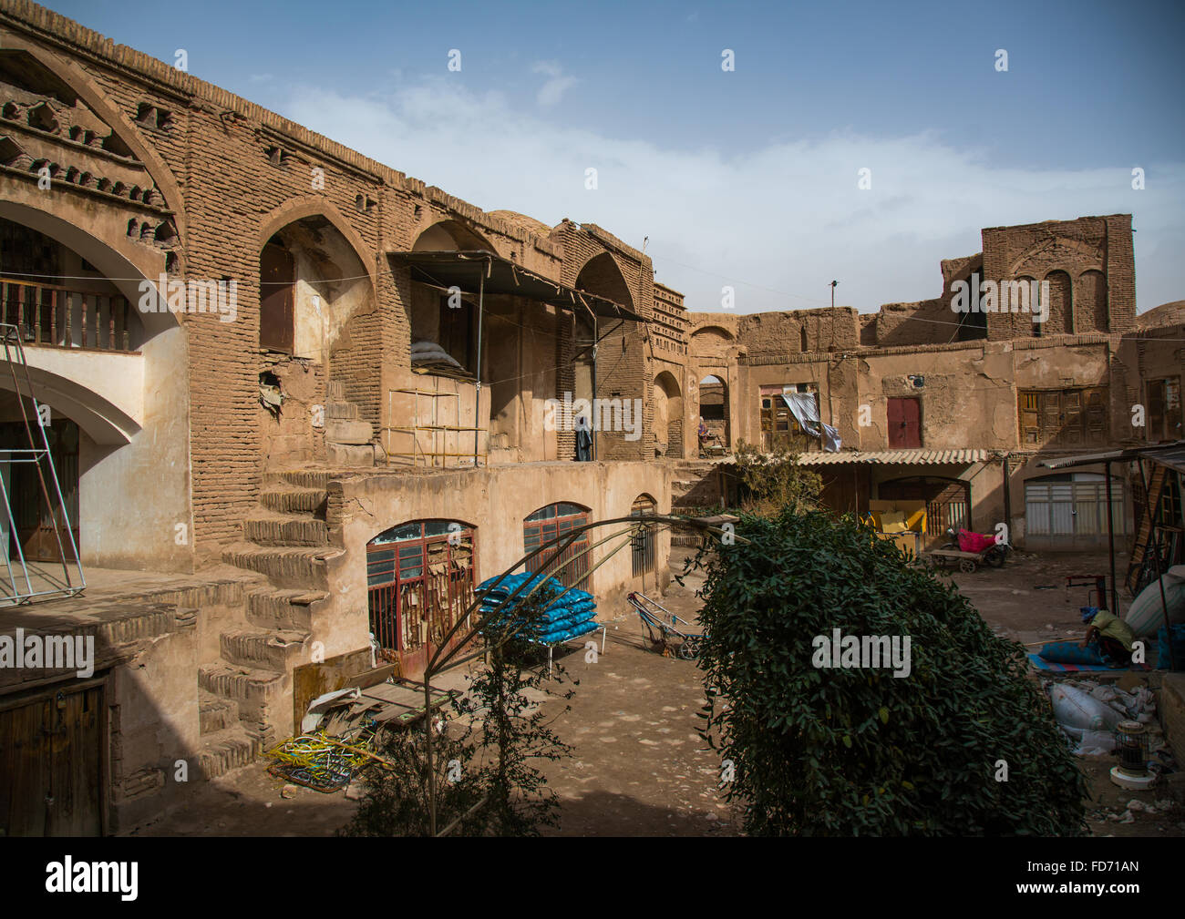 Caravanserai kerman iran hi-res stock photography and images - Alamy