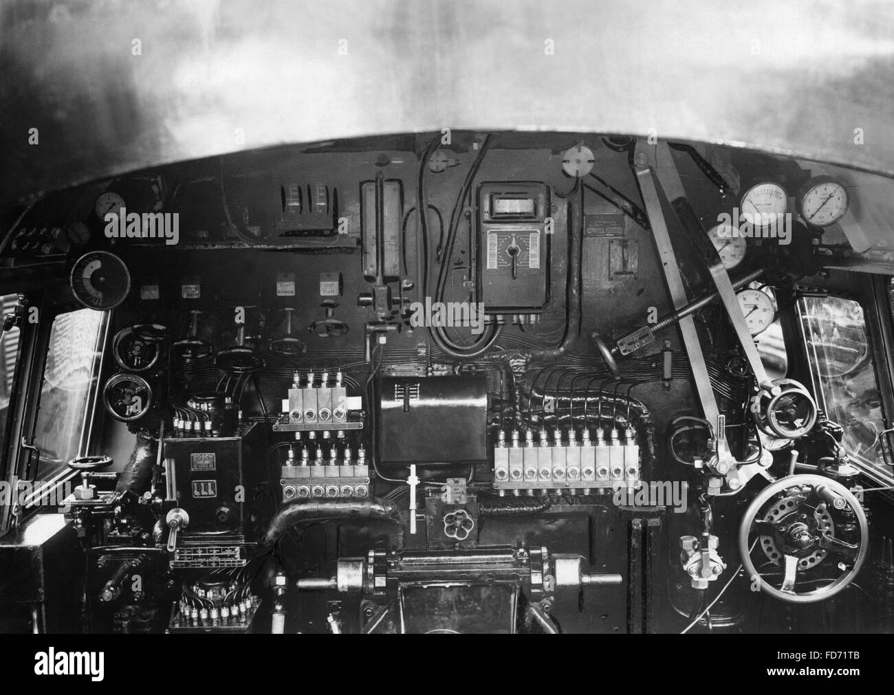 Steam locomotive cab hi-res stock photography and images - Alamy