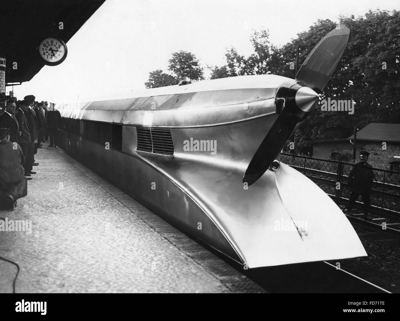 Schienenzeppelin (rail zeppelin) in Germany, 1931 Stock Photo: 94197502 ...