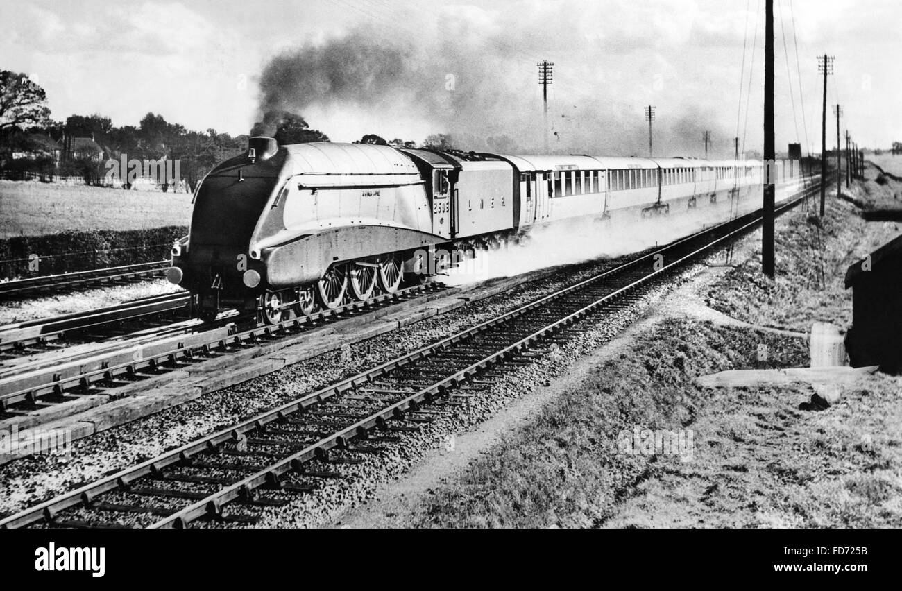 Streamlined steam locomotive in Great Britain, 1936 Stock Photo - Alamy