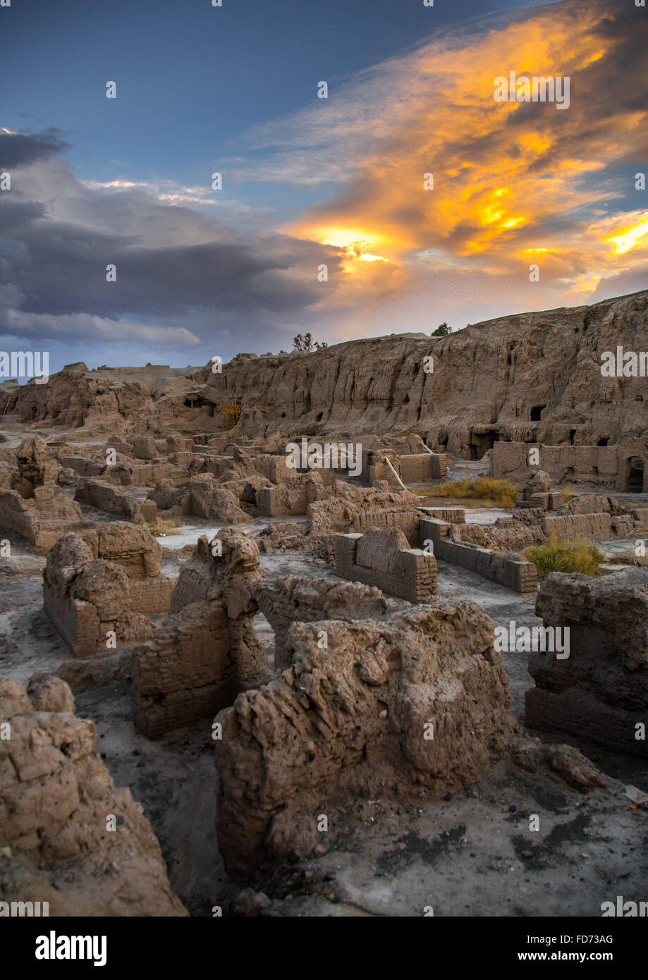 the old citadel of arg-é bam, Kerman Province, Bam, Iran Stock Photo ...