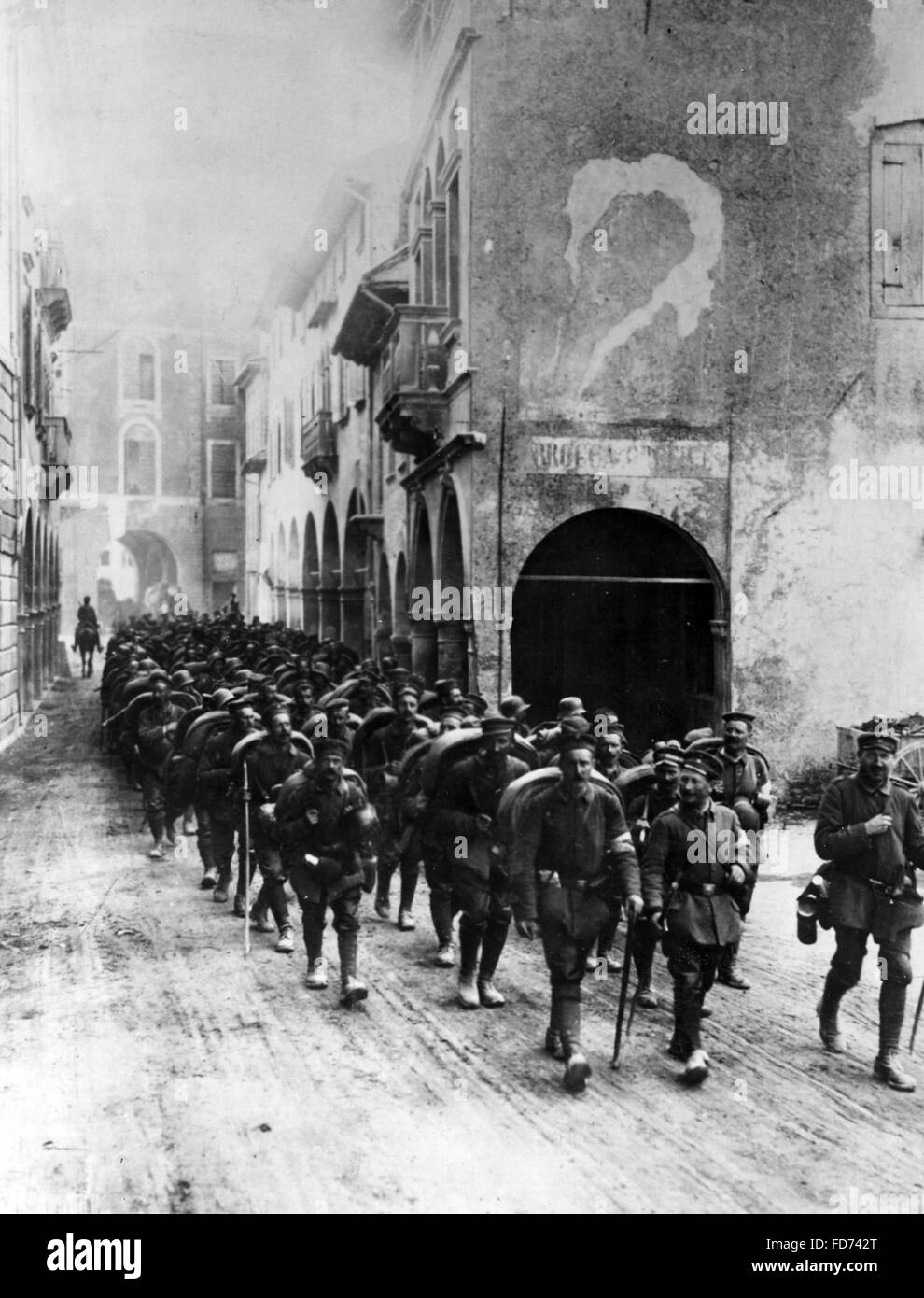 German troops in Vittorio, 1917 Stock Photo - Alamy