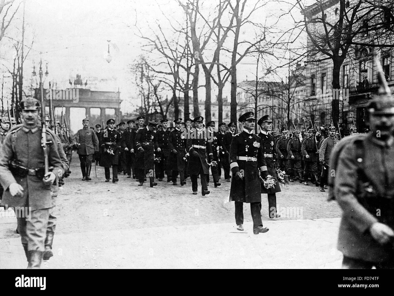 Reception of the crew of the SMS Wolf in Berlin, 1918 Stock Photo - Alamy