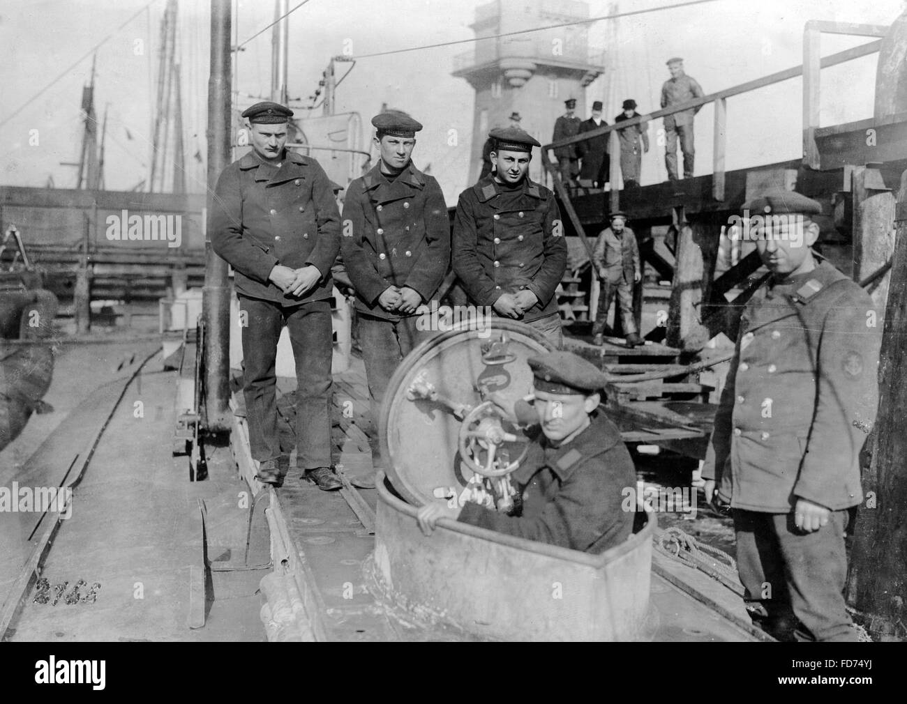 Training of a submarine crew in World War I, 1917 Stock Photo - Alamy