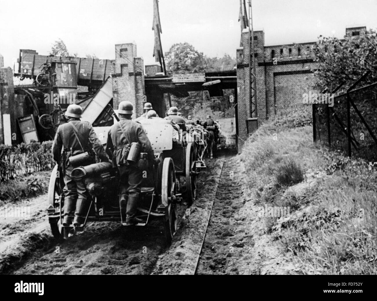 Invasion of holland 1940 hi-res stock photography and images - Alamy