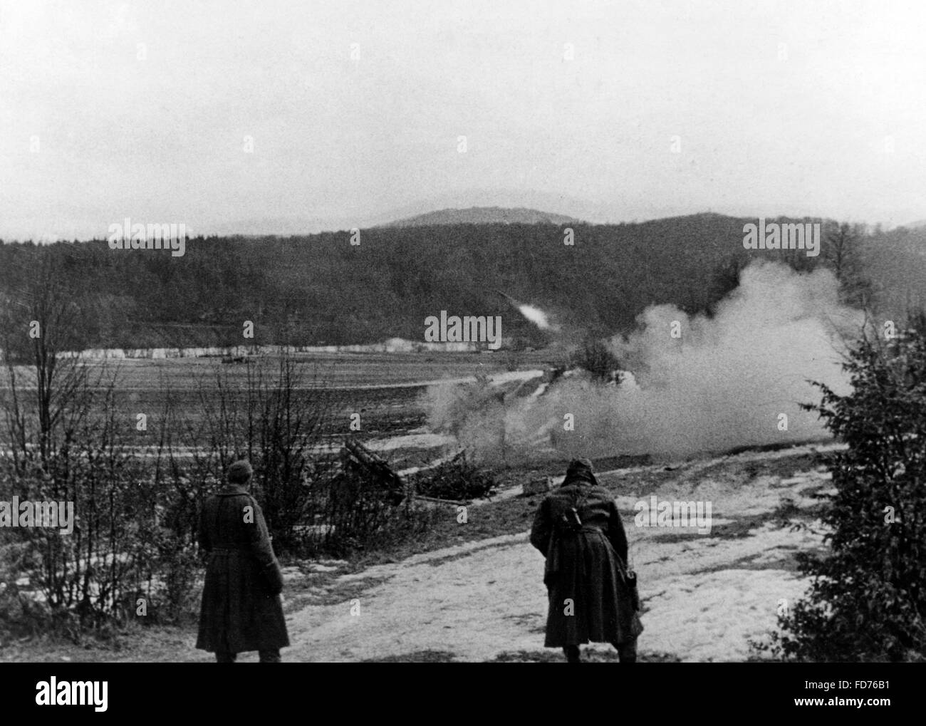 Smoke launchers hi-res stock photography and images - Alamy